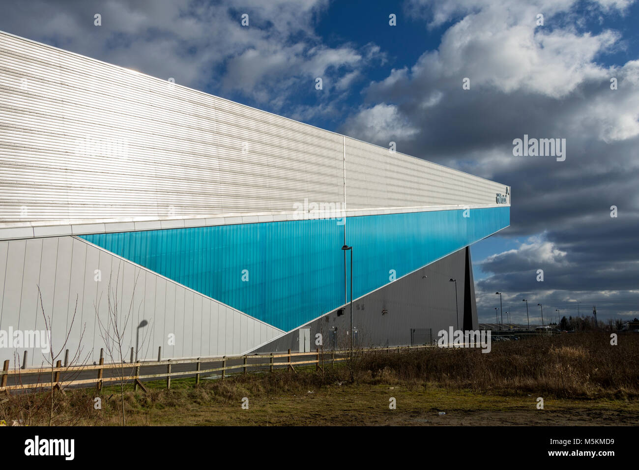 Indoor skiing manchester hi-res stock photography and images - Alamy