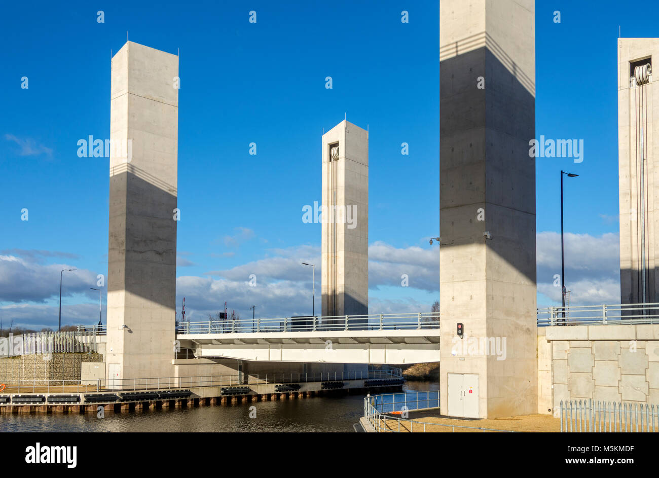 New lifting bridge (2017) which carries the A57 road over the ...