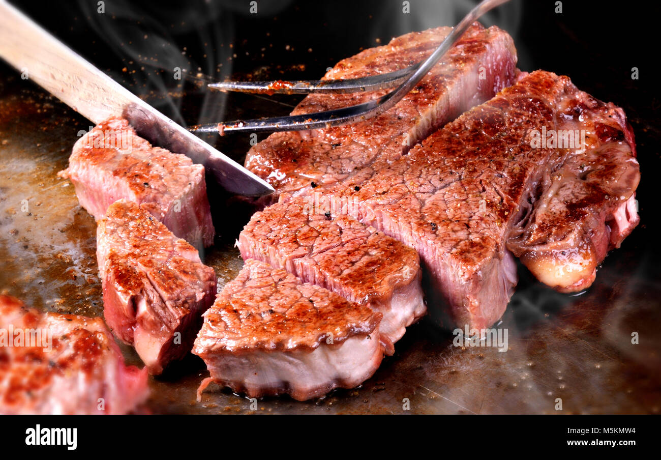 Kobe beef wagyu steak japan meat hi-res stock photography and images ...