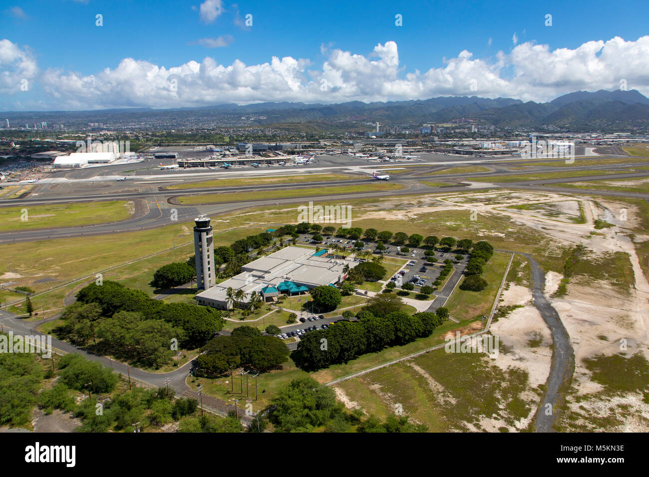 Hawaii airport tower hi-res stock photography and images - Alamy