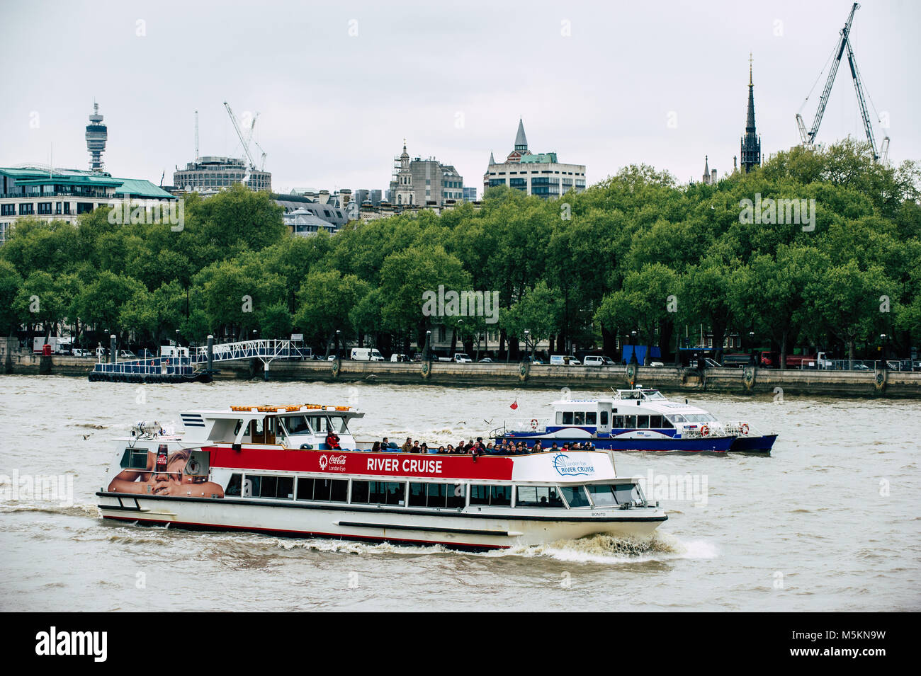 Two boats in thames hi-res stock photography and images - Alamy