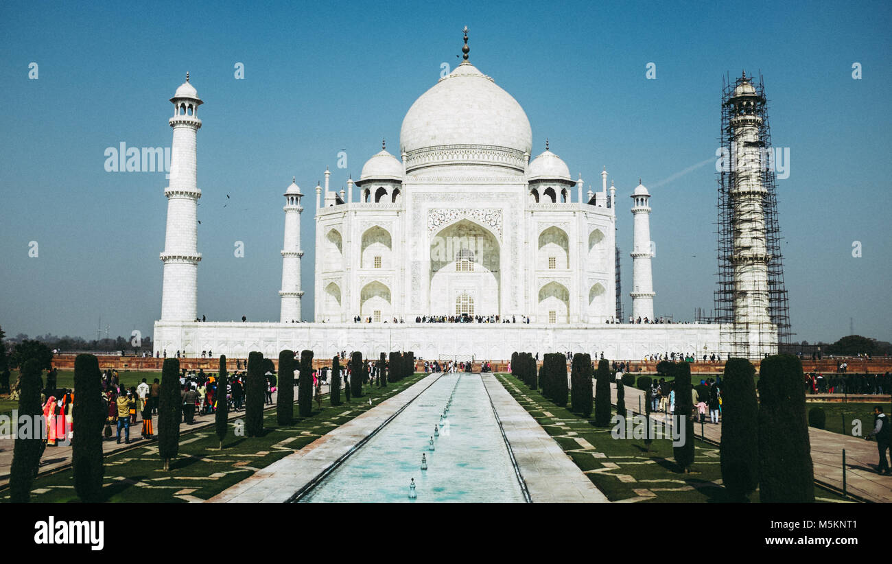 Taj mahal construction hi-res stock photography and images - Alamy