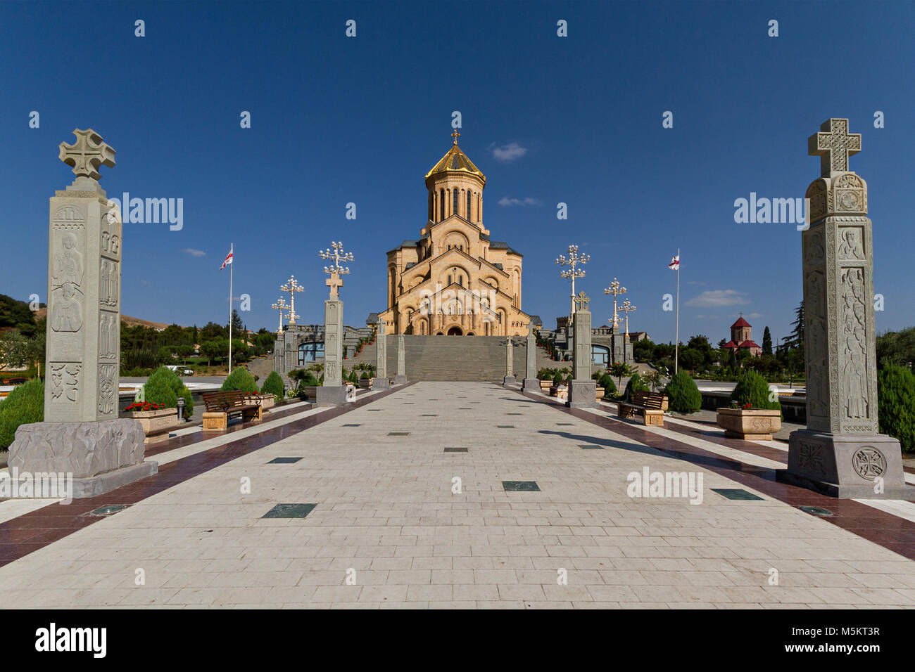 Tsminda sameba cathedral holy trinity hi-res stock photography and ...