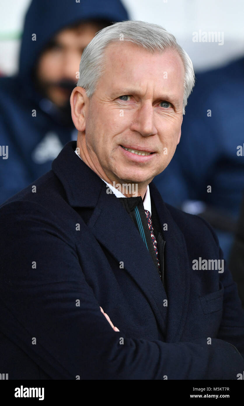 West Bromwich Albion manager Alan Pardew during the Premier League ...
