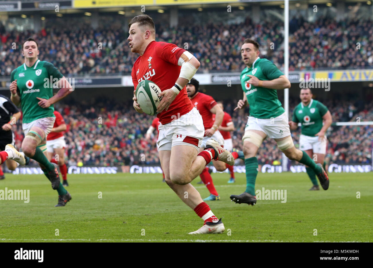 Wales steff evans scores hi-res stock photography and images - Alamy