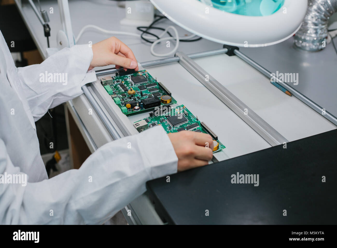 Pcb inspection microscope hi-res stock photography and images - Alamy