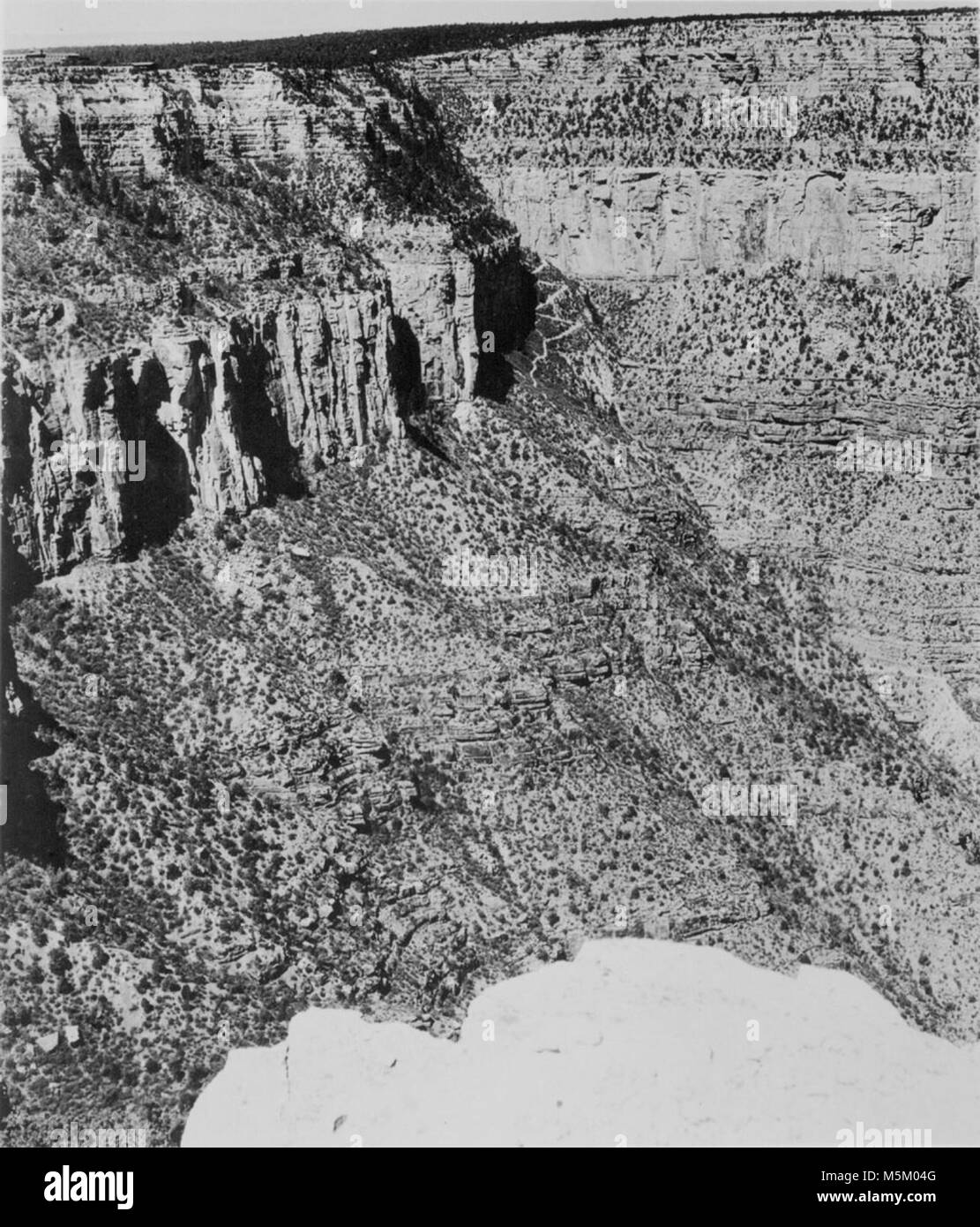Grand Canyon Historic Bright Angel Trail . BRIGHT ANGEL FAULT AS SEEN ...