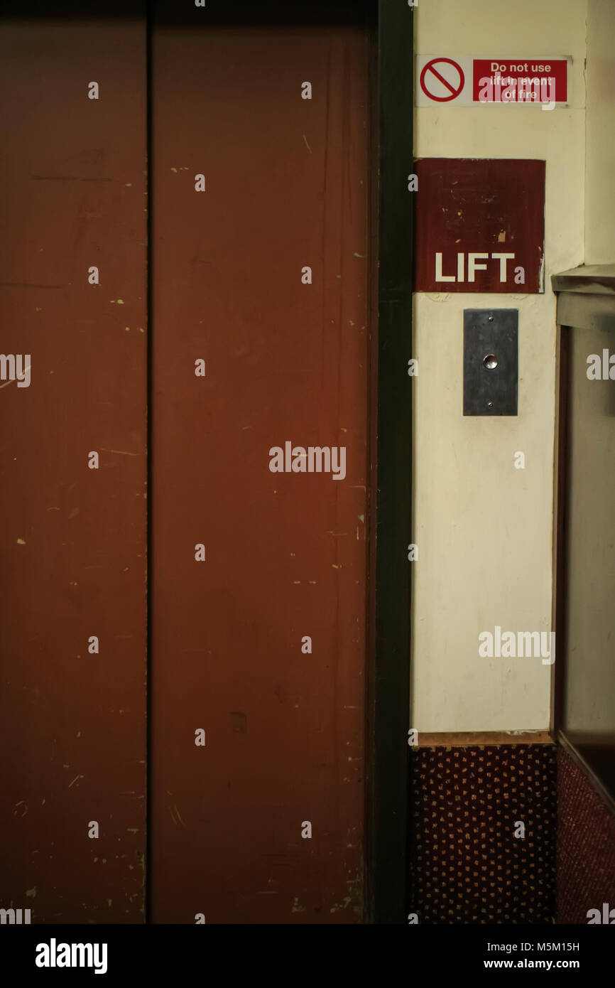 old lift in a old building Stock Photo - Alamy