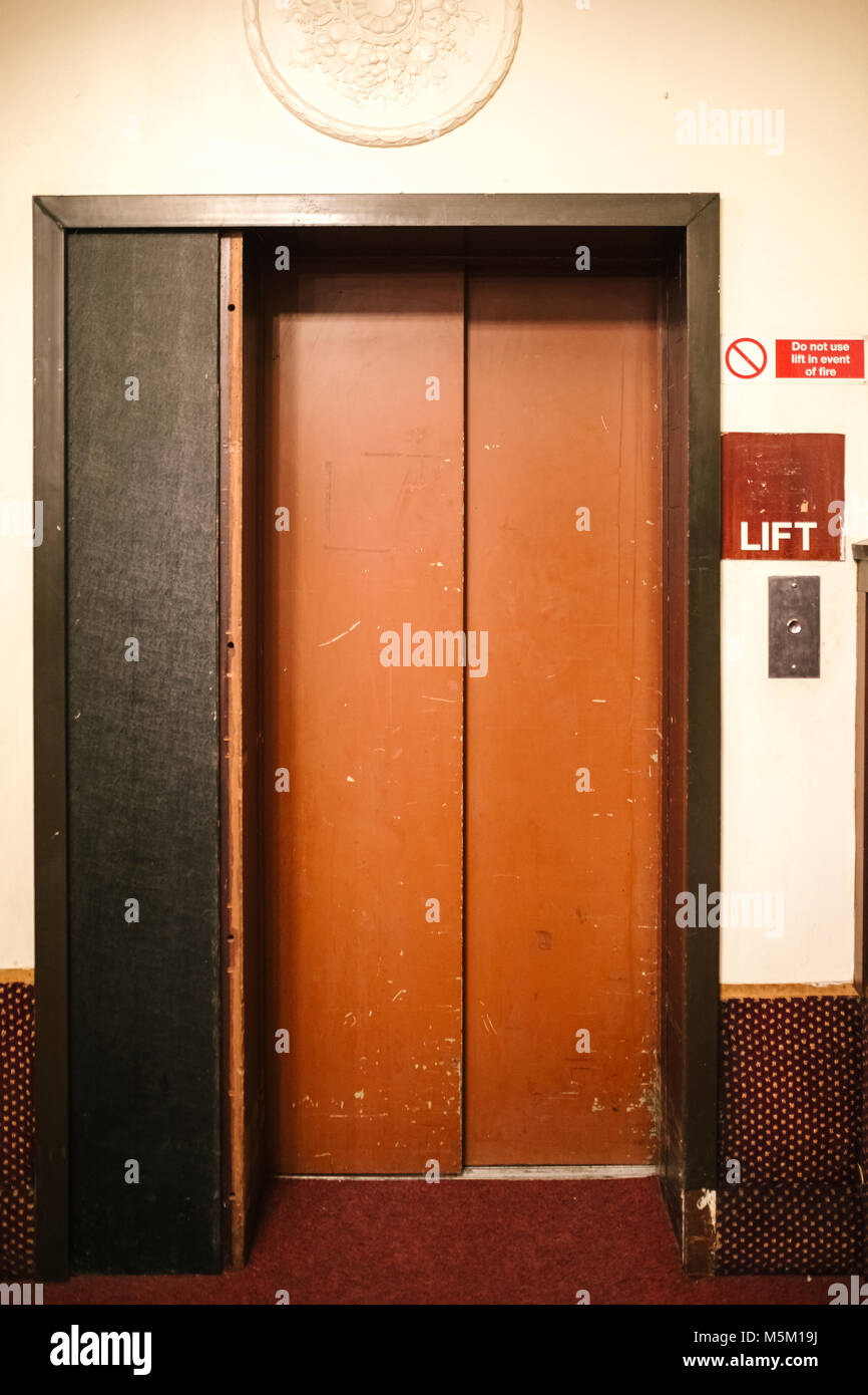 old lift in a old building Stock Photo - Alamy