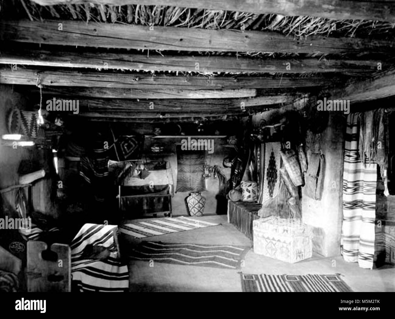 Grand Canyon Historic Hopi House Interior c . A blanket room of the ...