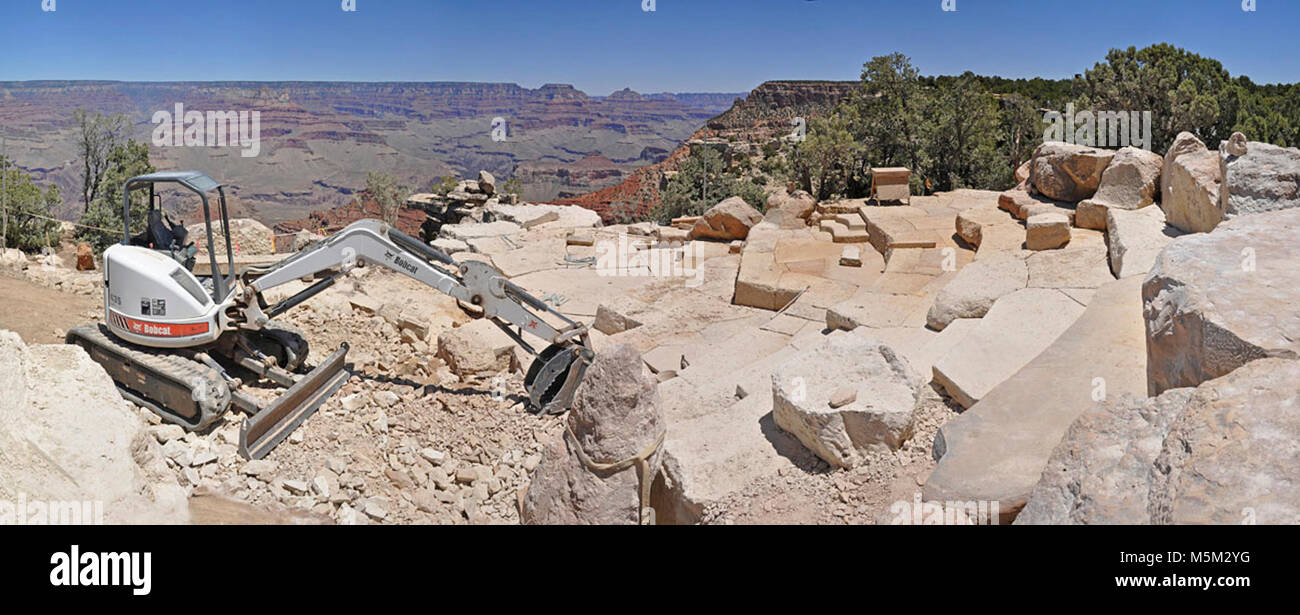 Grand CanyonMather Amphitheatre Construction . View to the north of the ...