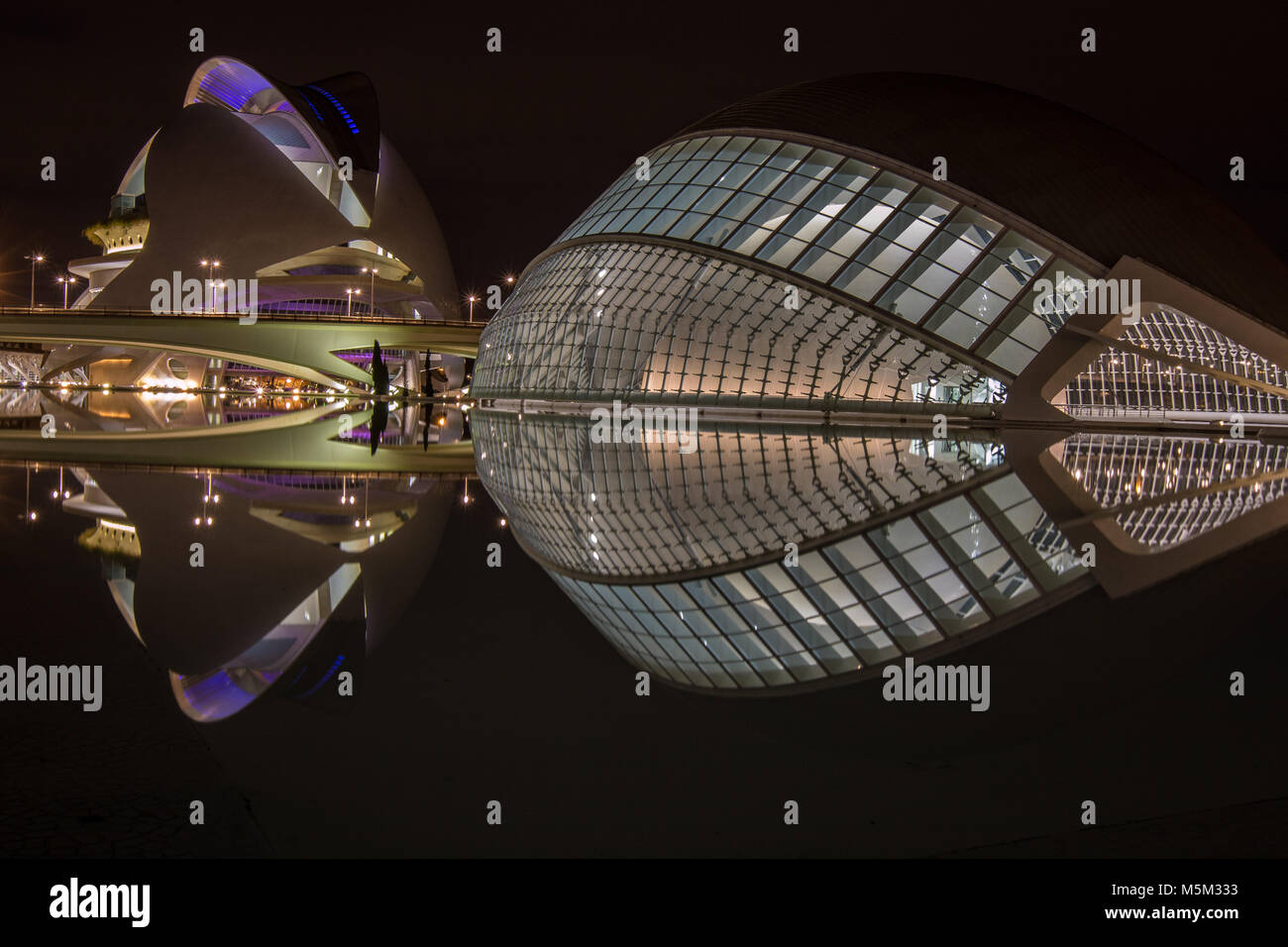 Valencia bridge night hi-res stock photography and images - Alamy