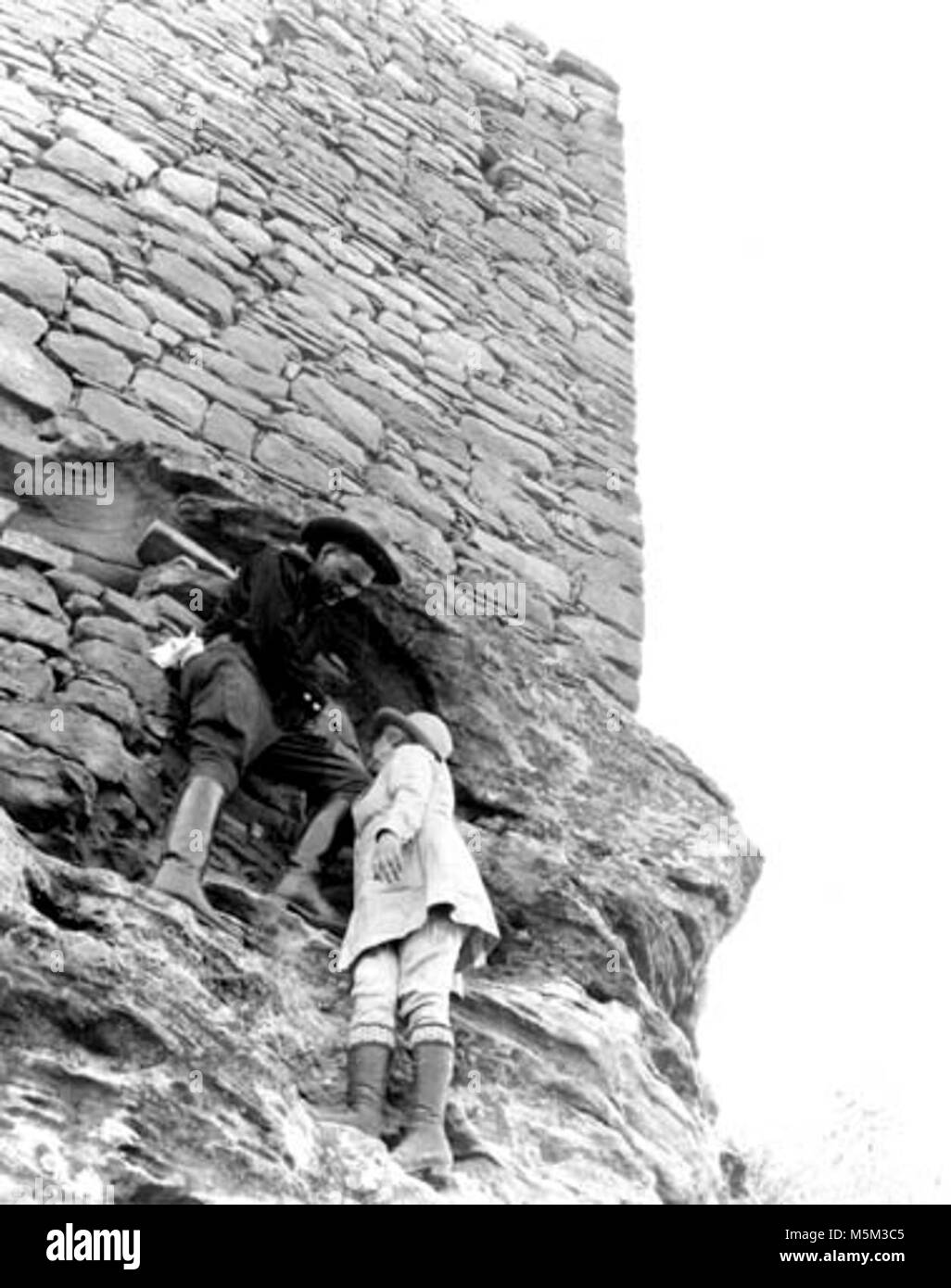 Grand Canyon Historic Mary Colter Research in Hovenweep c . HARVEYCAR ...