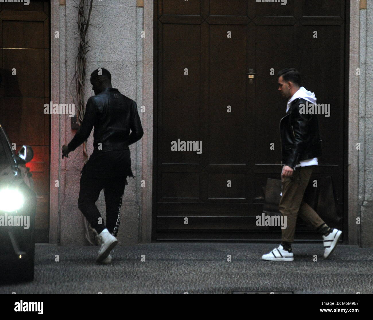 Milan, Mario Balotelli arrives downtown for shopping Mario Balotelli ...