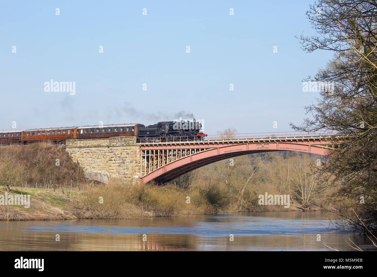 Continuous rail railway hi-res stock photography and images - Alamy