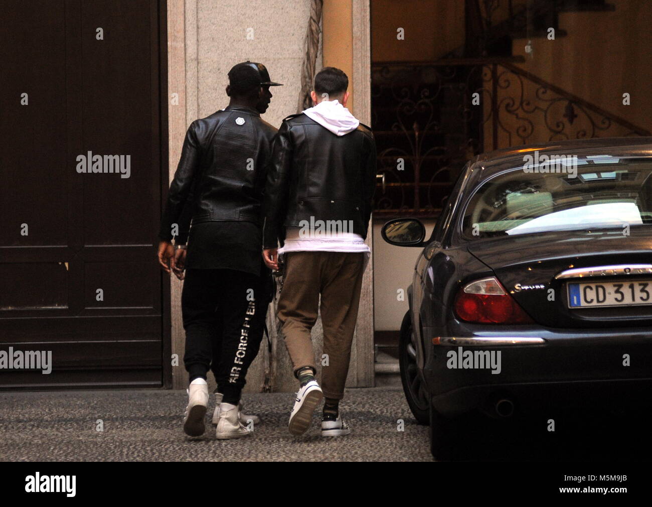 Milan, Mario Balotelli arrives downtown for shopping Mario Balotelli ...