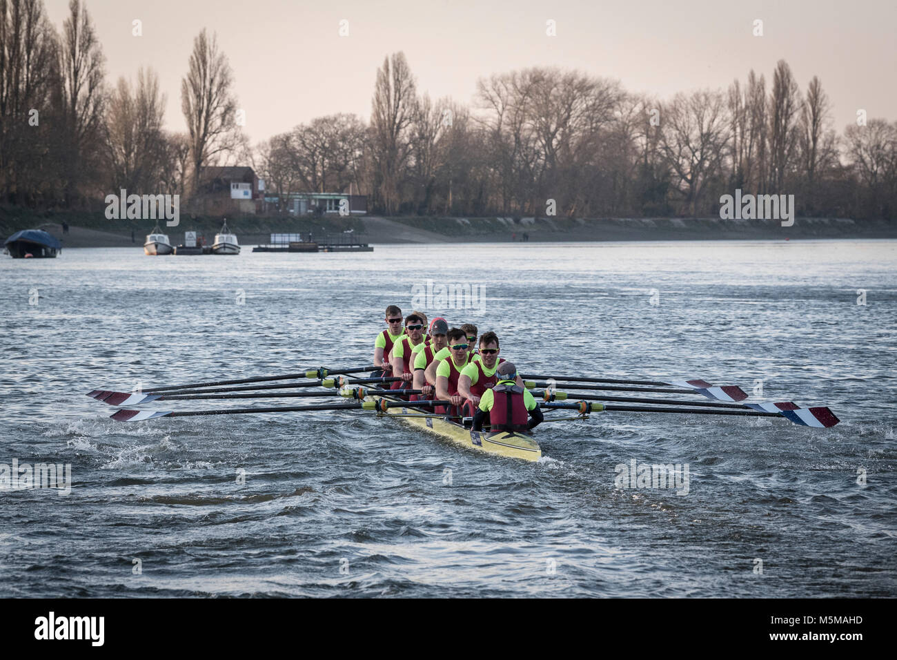 Putney, London, UK. 24 February 2018. Boat Race Fixture. OUBC vs Oxford ...