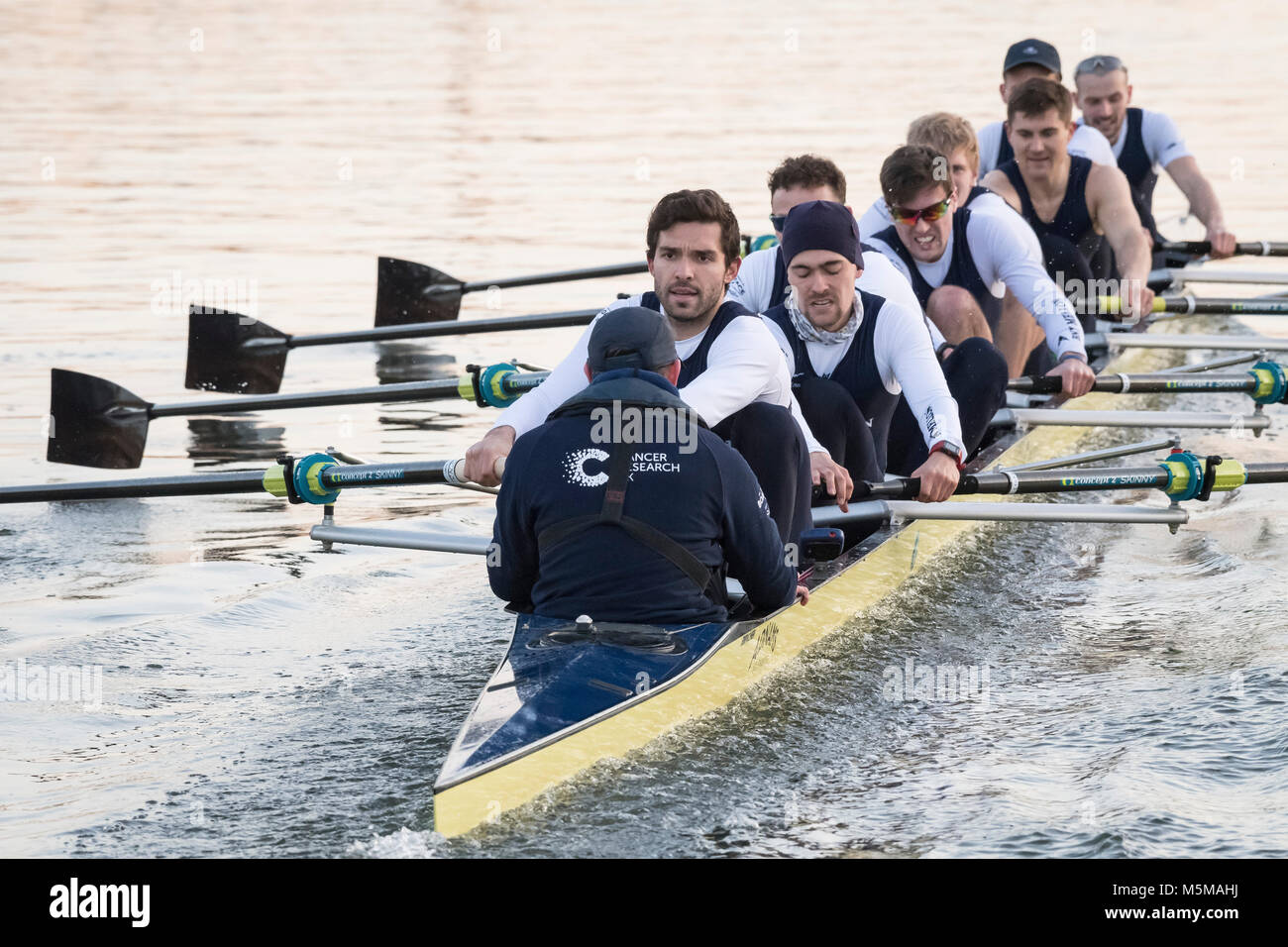 Putney, London, UK. 24 February 2018. Boat Race Fixture. OUBC vs Oxford ...