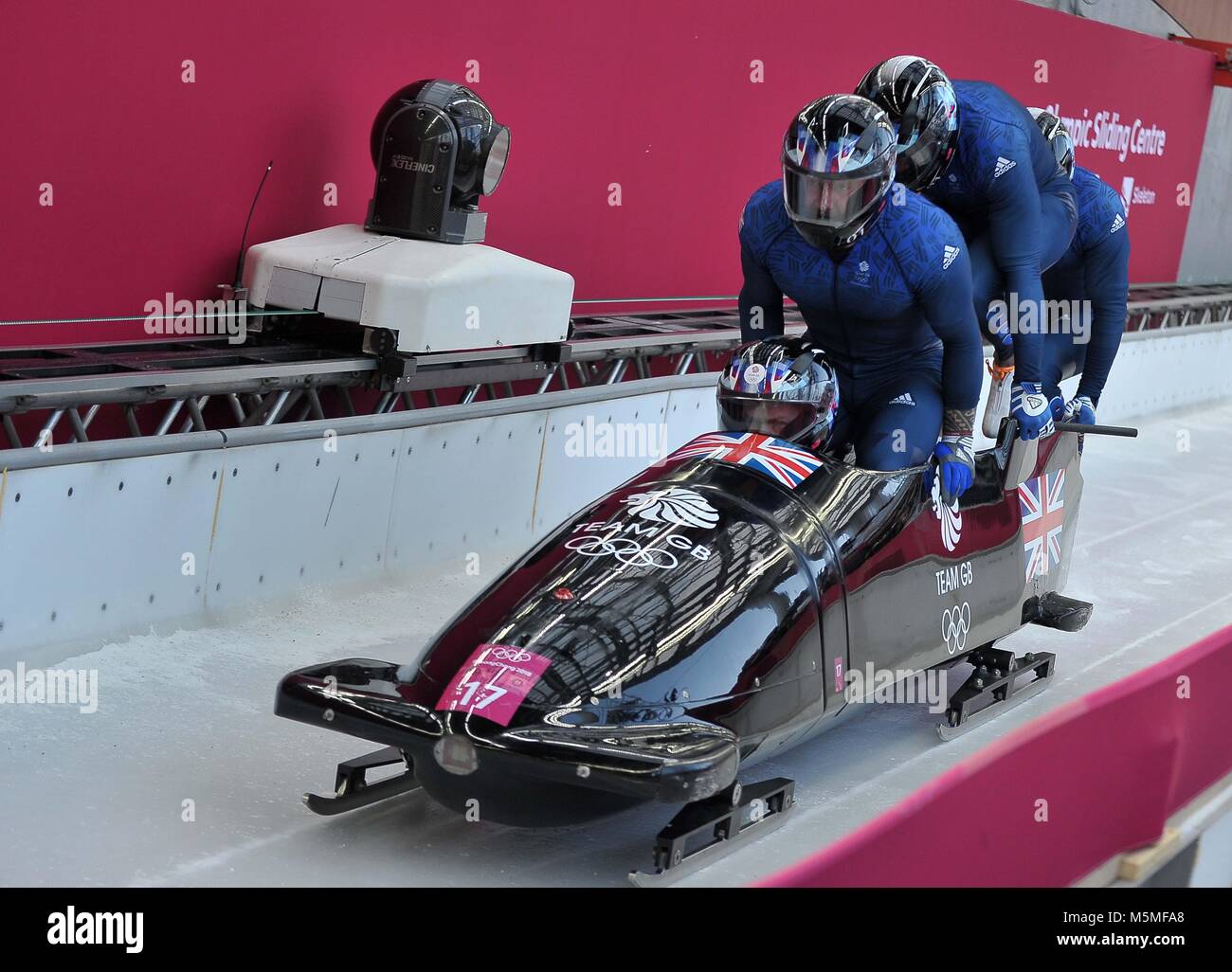 4 man bobsleigh olympic sliding centre hi-res stock photography and ...