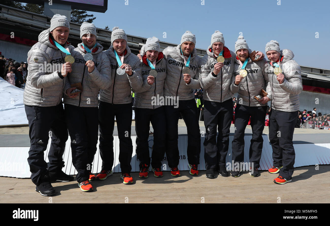 4 man teams hi-res stock photography and images - Alamy