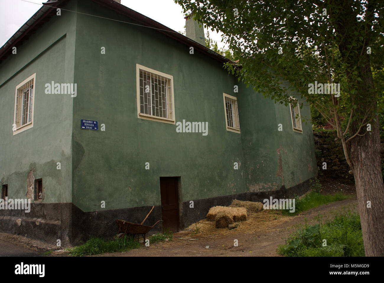 House in the rural town of Bünyan, Kayseri, Turkey Stock Photo - Alamy