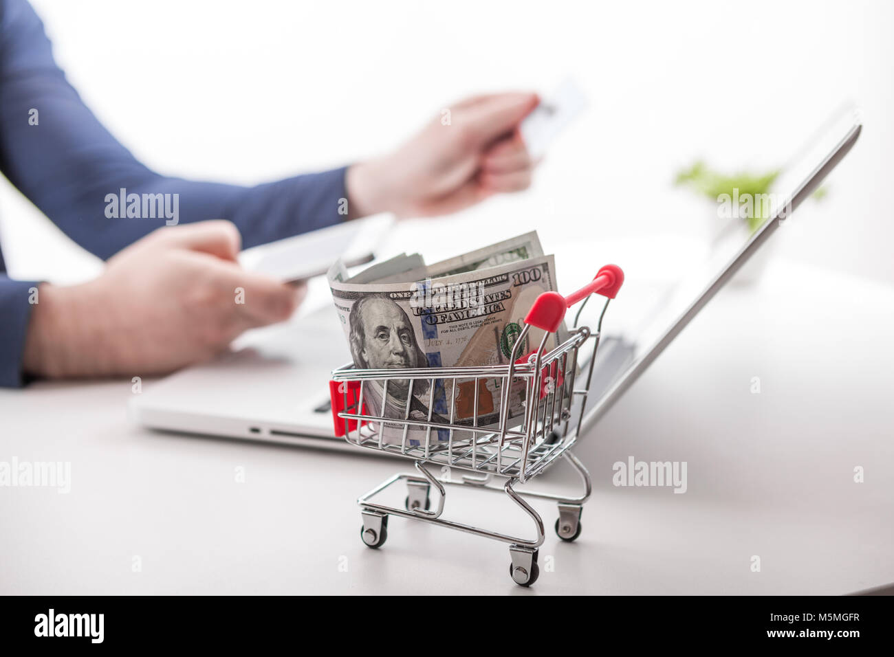 social network diagram as Online shopping concept Stock Photo - Alamy