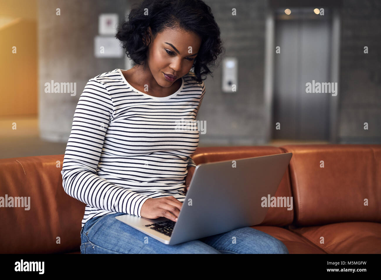 College couch hi-res stock photography and images - Alamy