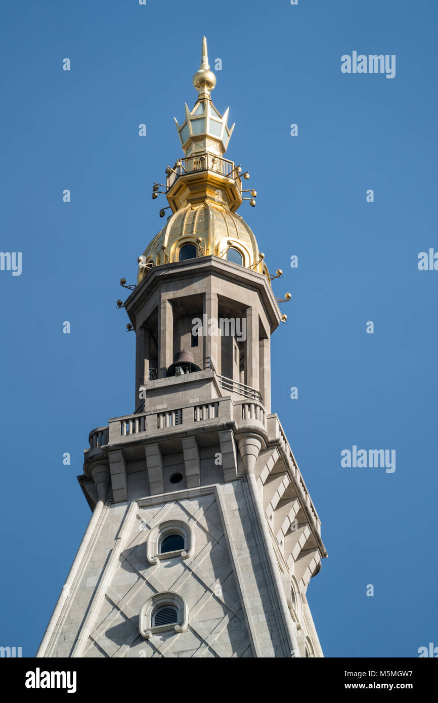 Metropolitan Life Insurance Company Tower Cupola (1909 Stock Photo - Alamy
