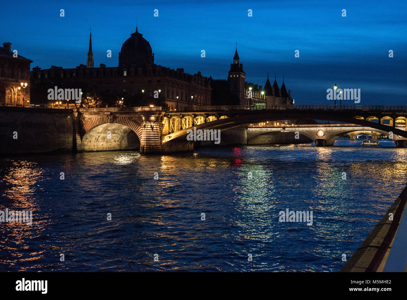 Sena river parís france europe hi-res stock photography and images - Alamy