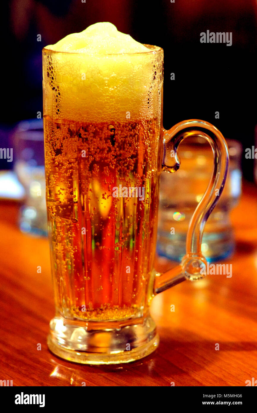 Hand tapped hi-res stock photography and images - Alamy