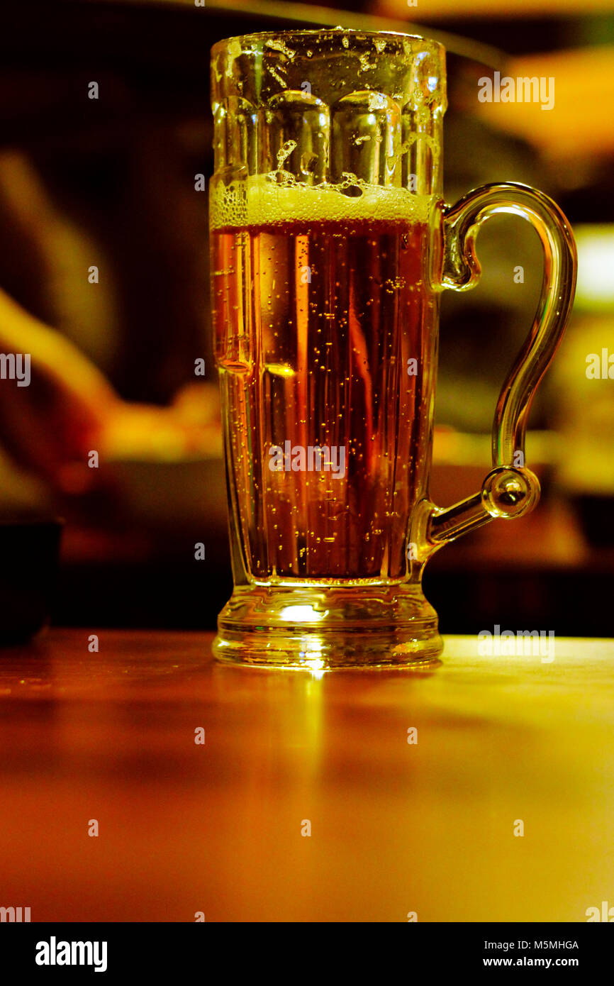 Closeup pour lager beer in hi-res stock photography and images - Alamy