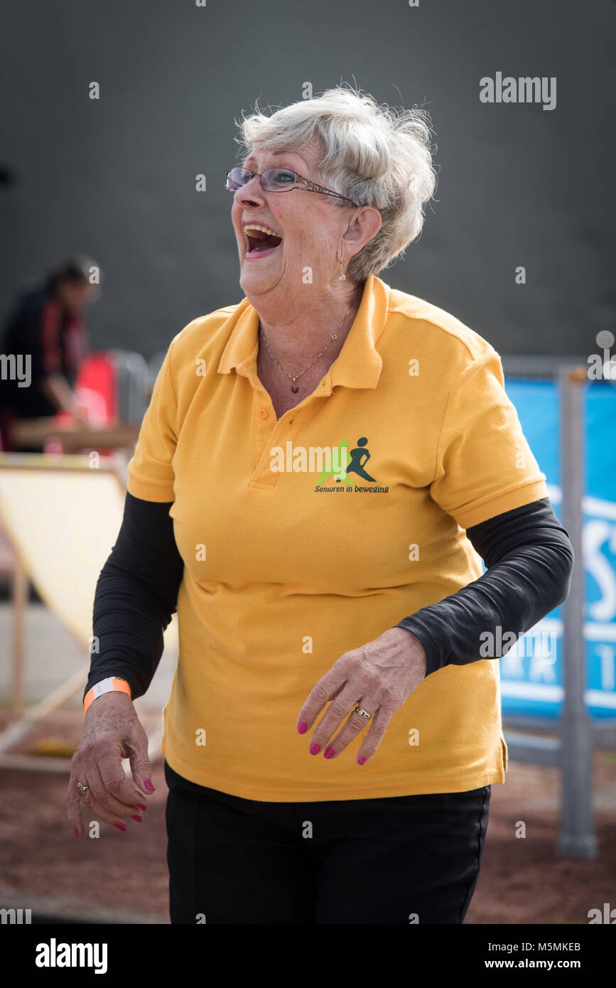 Playing curb ball. Dutch Championship Stock Photo - Alamy