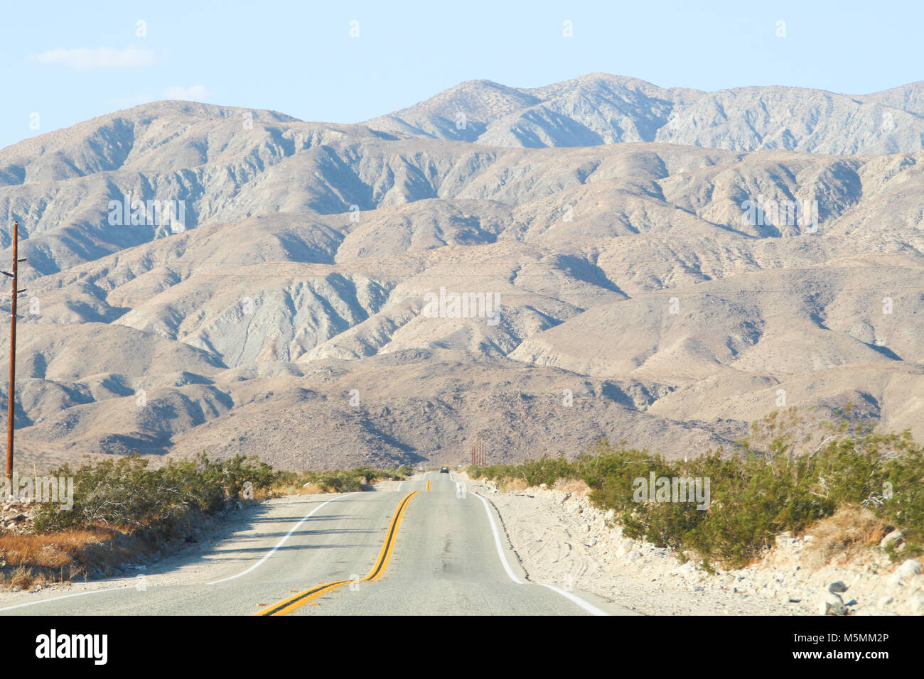 Nevada Dessert Views on Roadtrip Stock Photo - Alamy