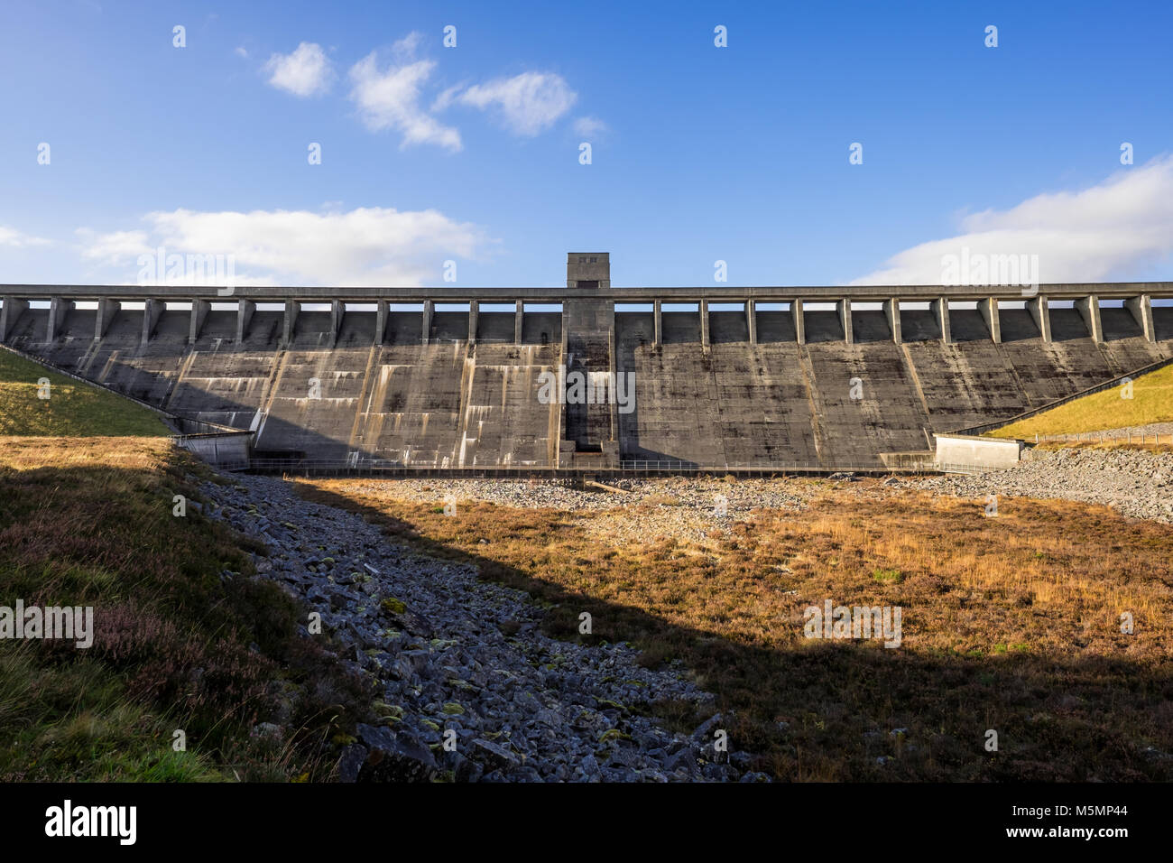 Hydro Dam Scotland High Resolution Stock Photography and Images - Alamy