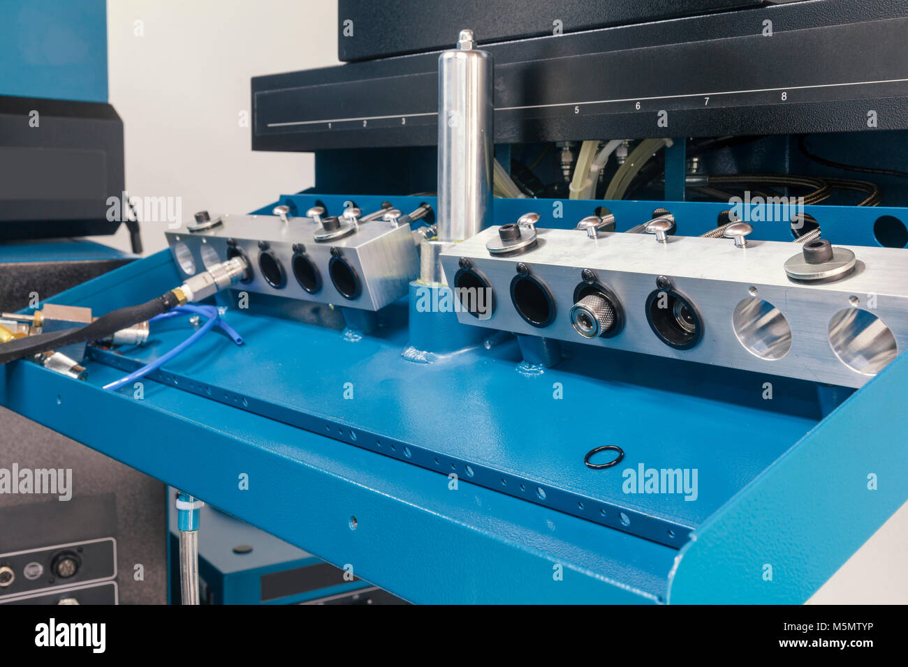 Diesel fuel injection nozzle hi-res stock photography and images - Alamy