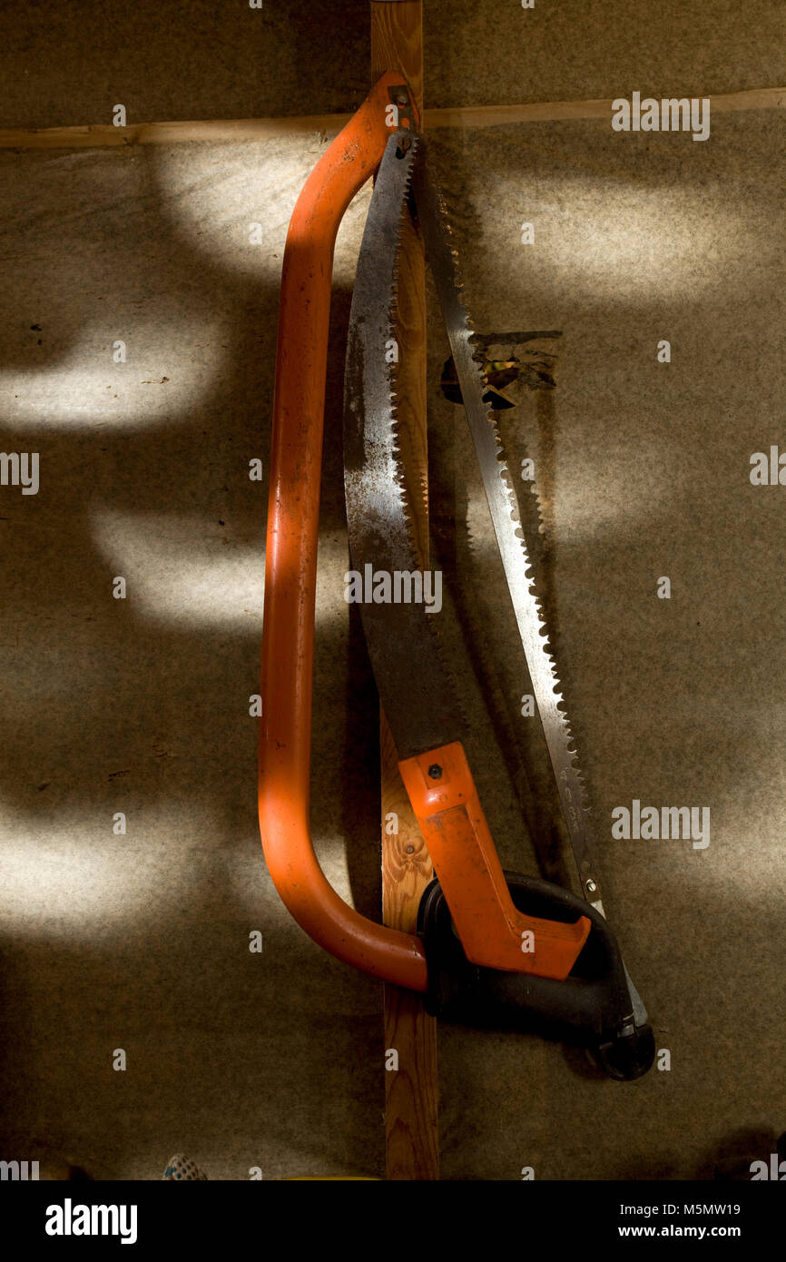 Pruning hook hi-res stock photography and images - Alamy