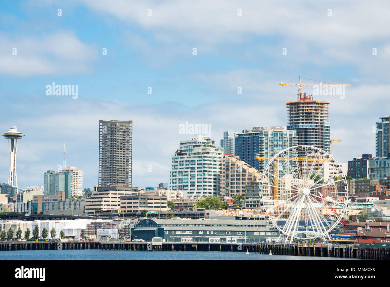Seattle skyline water hi-res stock photography and images - Alamy