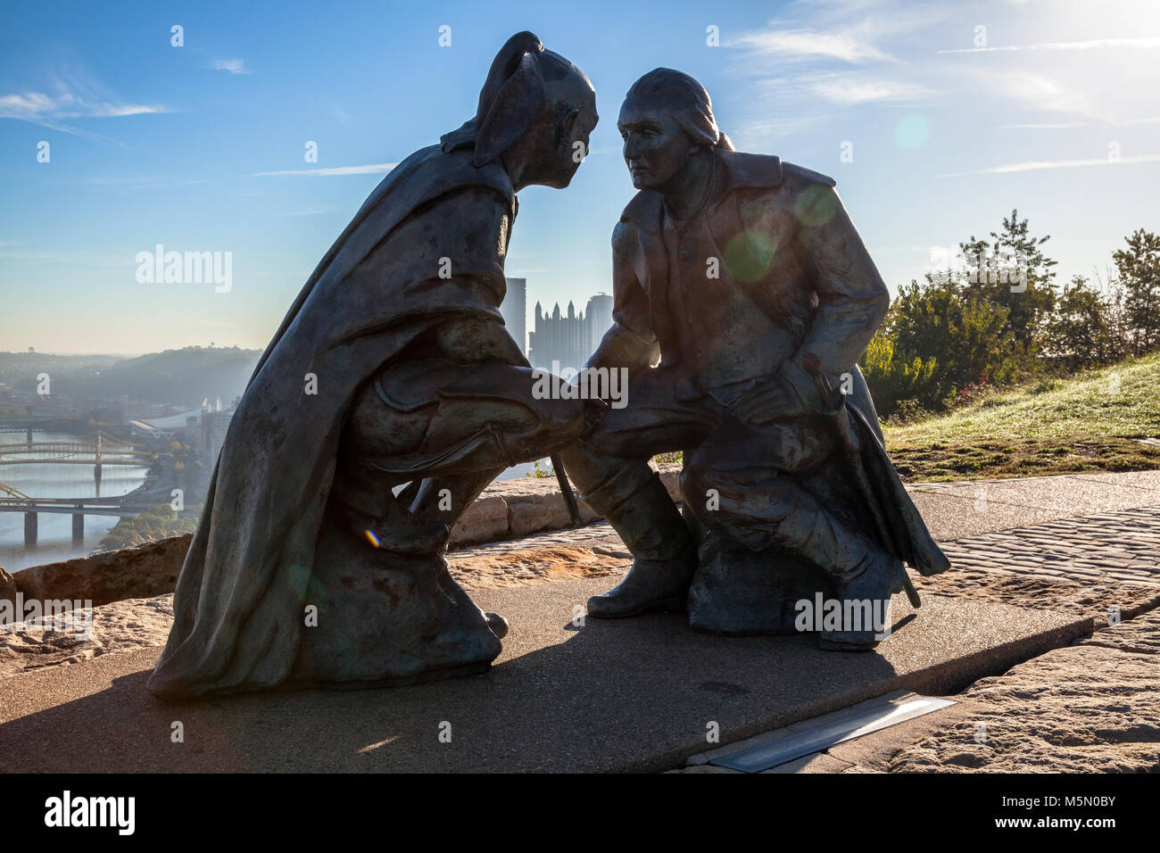 George washington sculpture hi-res stock photography and images - Alamy