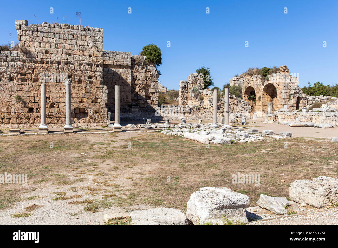 Roman ruins perge in antalya hi-res stock photography and images - Alamy