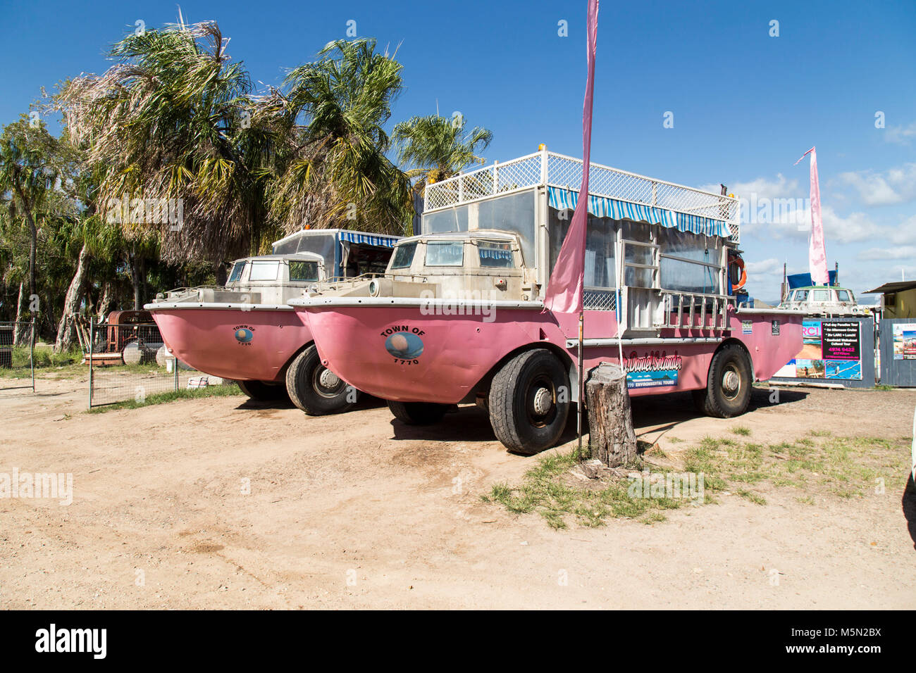 Lighter amphibious resupply cargo larc hi-res stock photography and ...