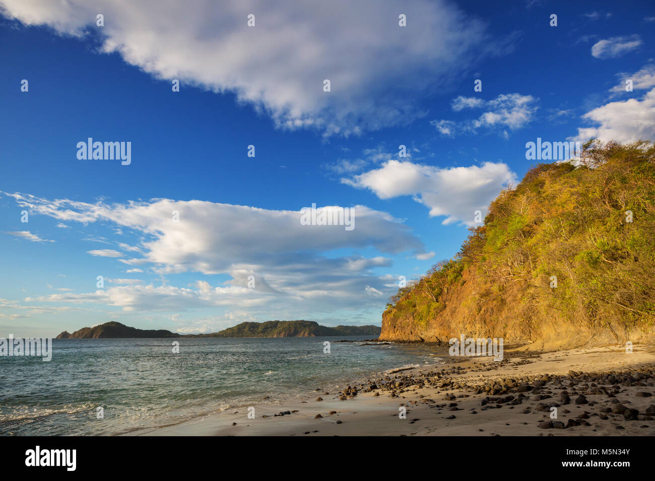 Beautiful tropical Pacific Ocean coast in Costa Rica Stock Photo - Alamy
