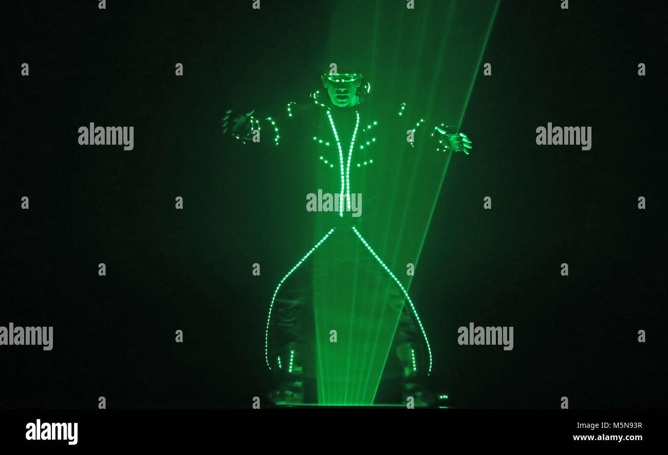 A performer from Duo Lugo Laser act, part of Tom Duffy's circus in ...