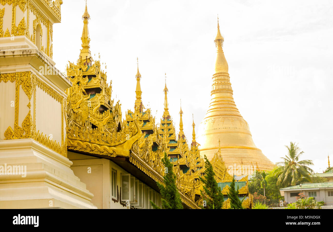 Shwedagon Pagoda in Rangoon, Myanmar Stock Photo - Alamy