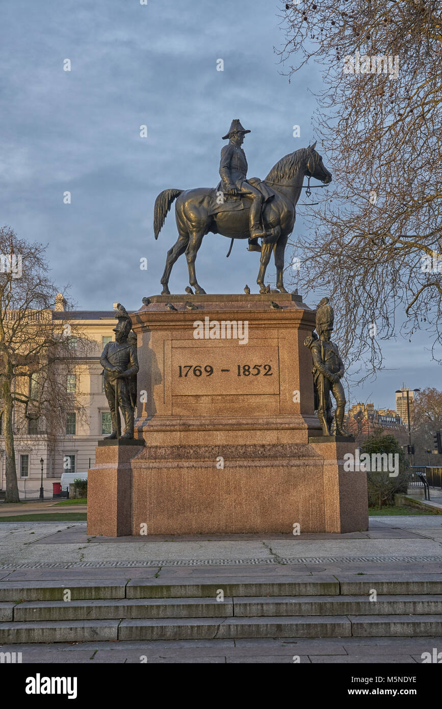 duke of wellington statue hyde park corner Stock Photo - Alamy