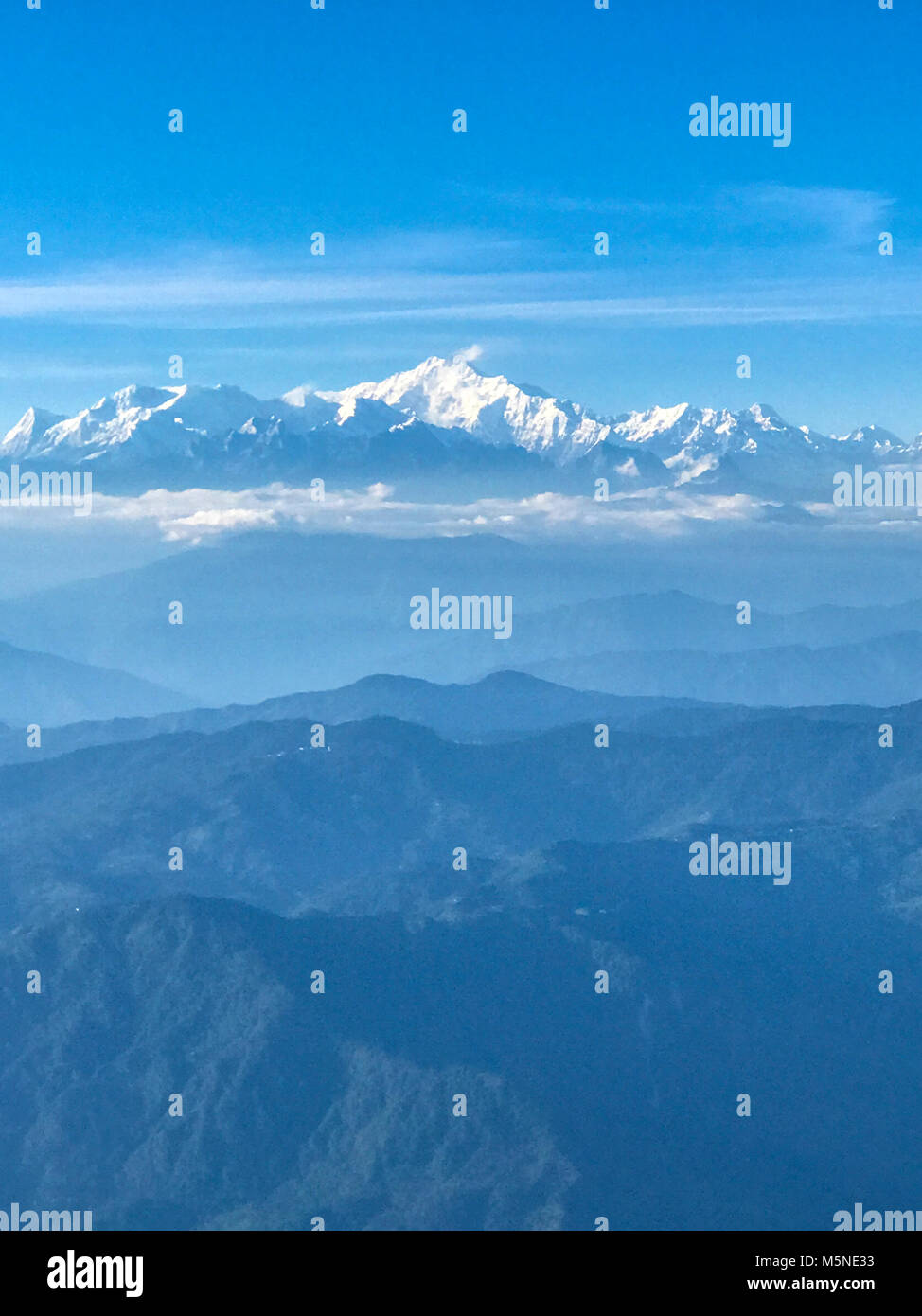 Kangchenjunga nepal hi-res stock photography and images - Alamy