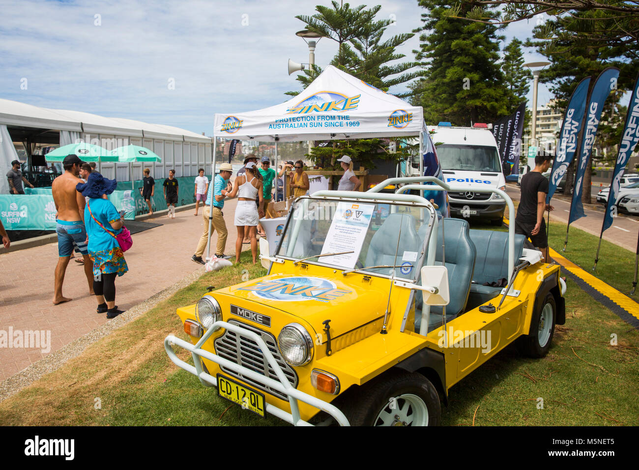 Mini moke beach hi-res stock photography and images - Alamy