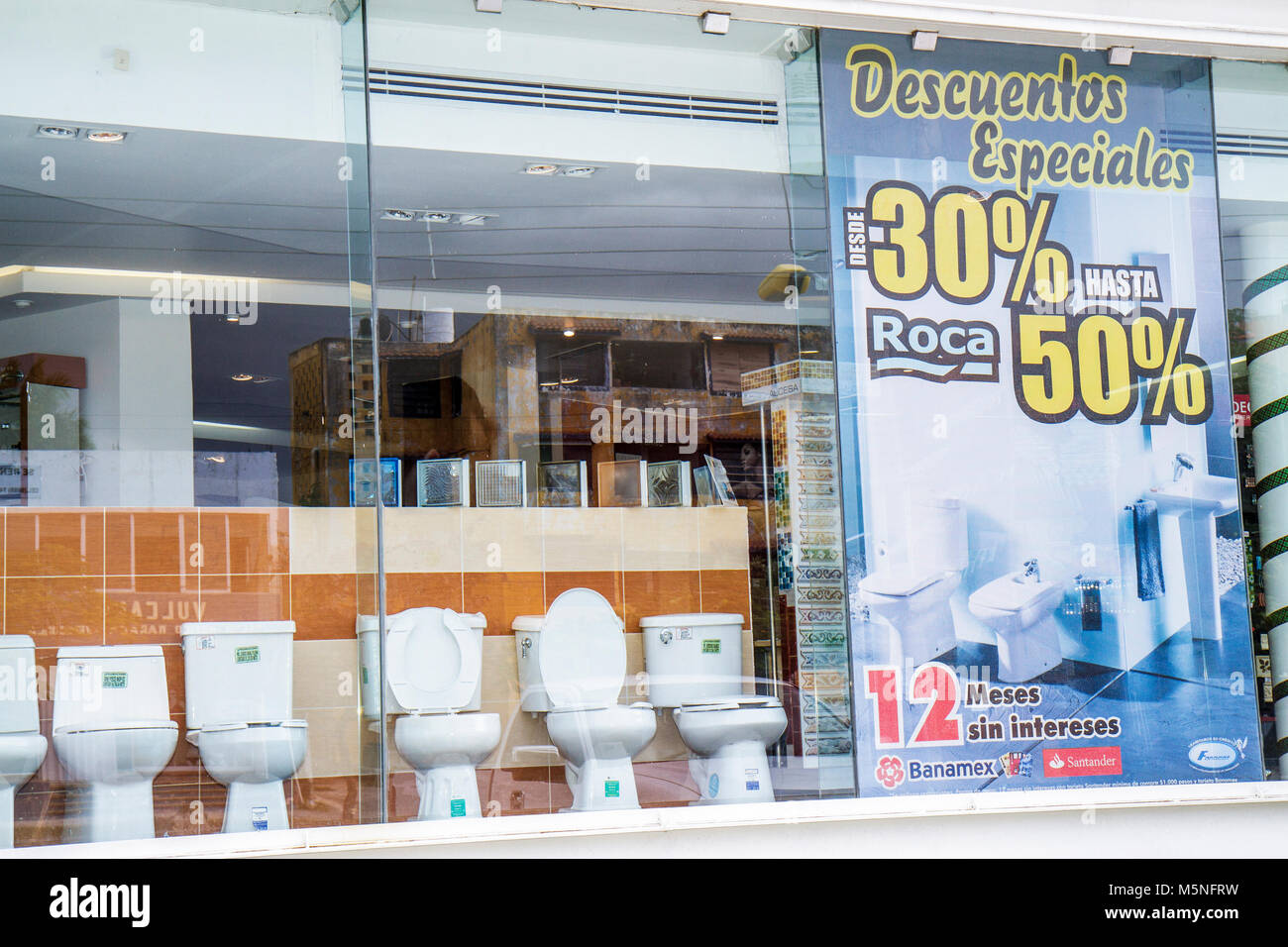 Cancun Mexico,Mexican,Avenida Tankah,storefront,window display sale ...
