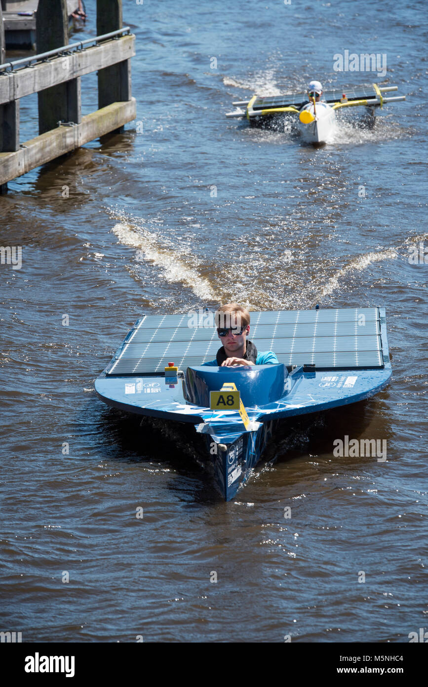 Solar boat hi-res stock photography and images - Alamy