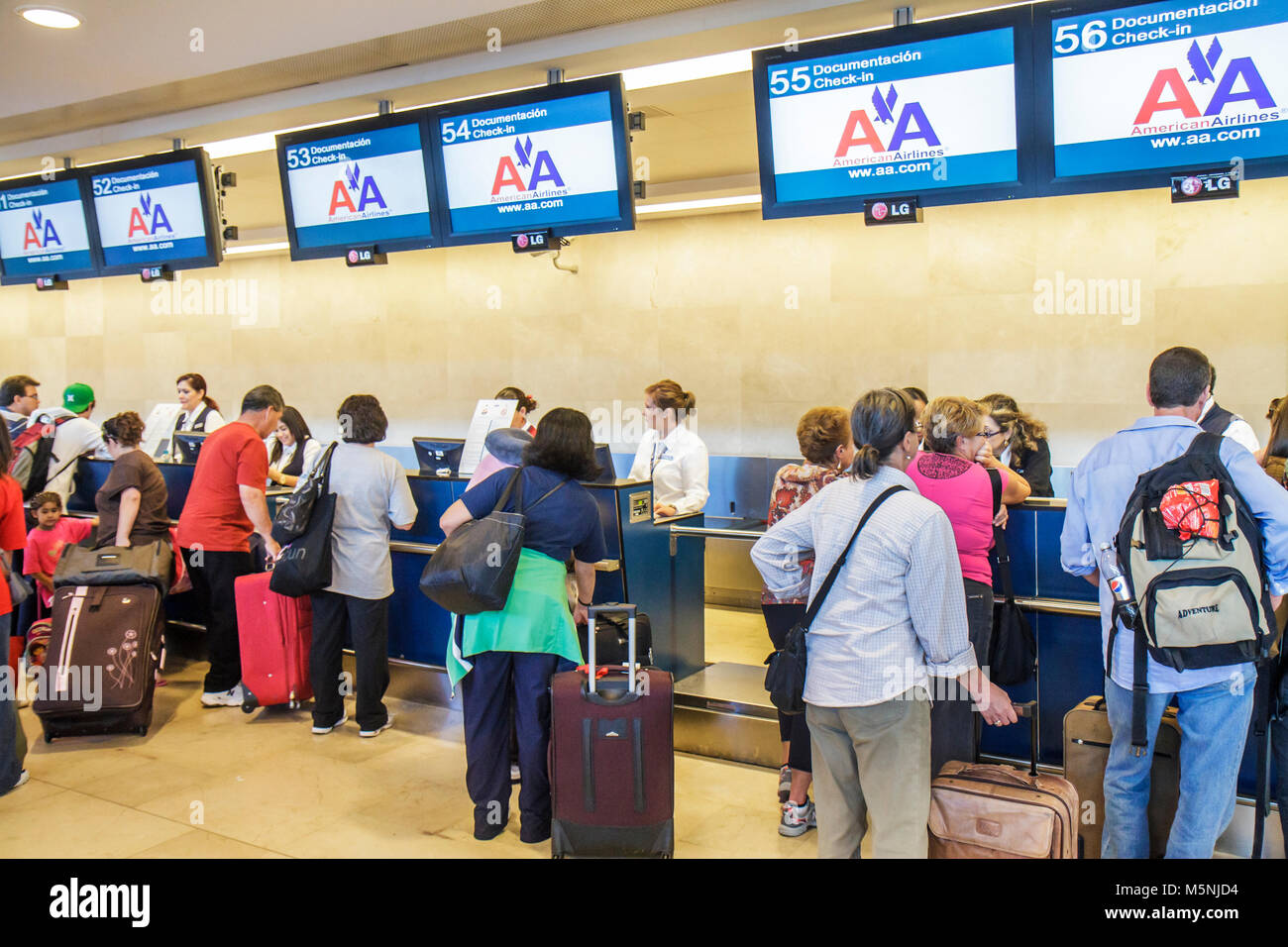 American Airlines Ticket Counter High Resolution Stock Photography and ...