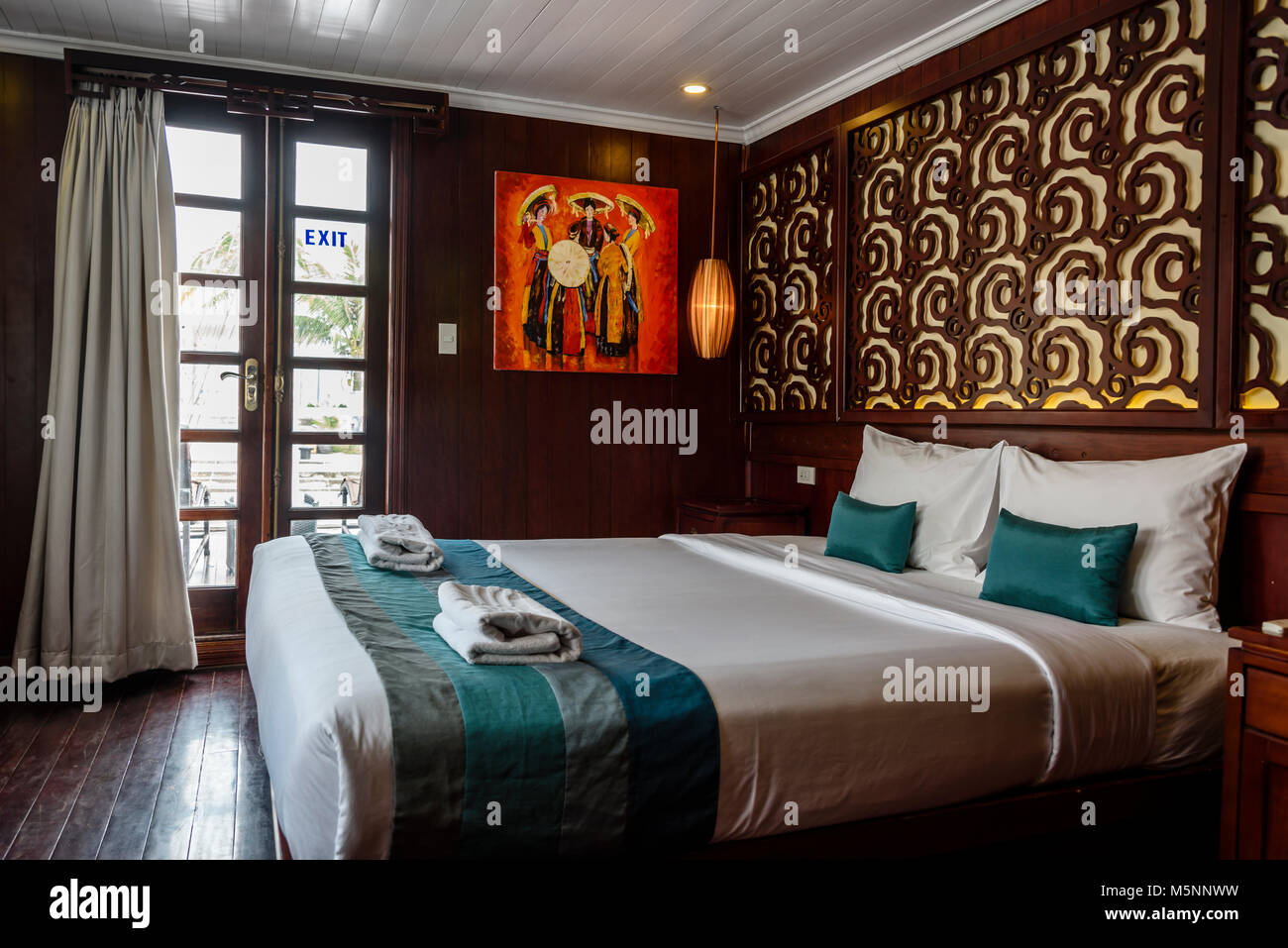 Cruise ships cabin hi-res stock photography and images - Alamy